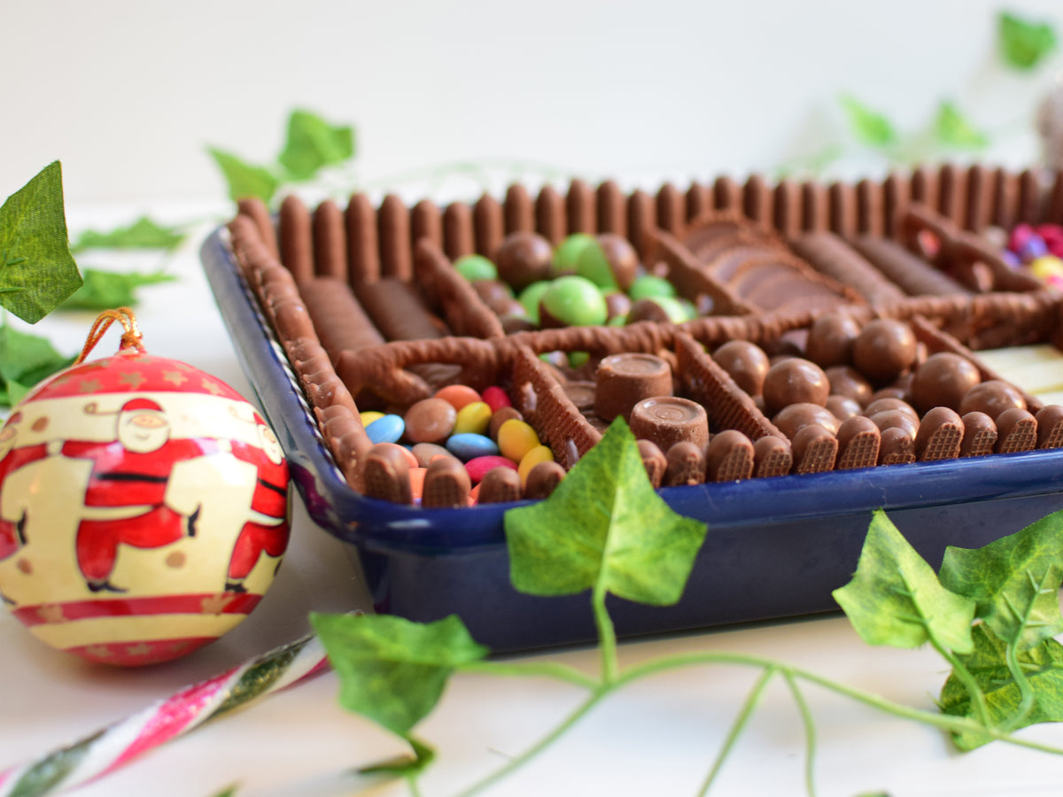 Selection Box Christmas Cake – Tala Cooking